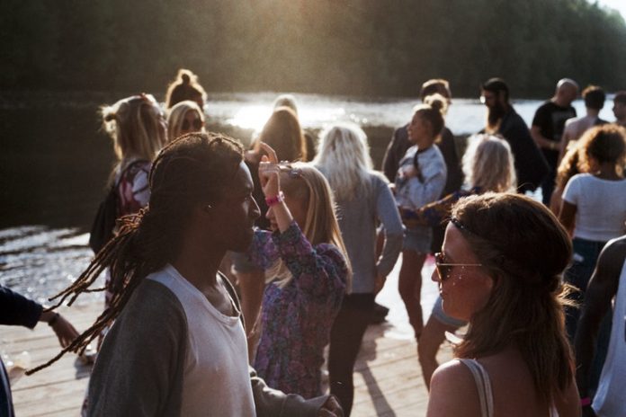 7 Ways To Instantly Meet Like-Minded People