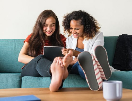 15 Signs That Show Someone Is a Real, True Friend