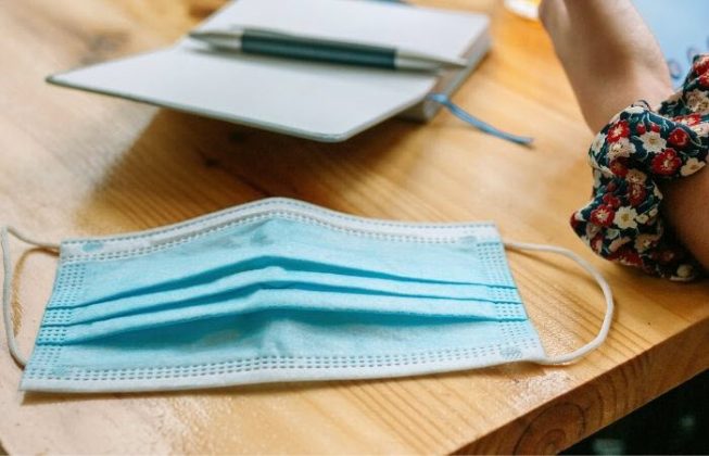 How To Dispose Face Masks in an Eco-Friendly Way
